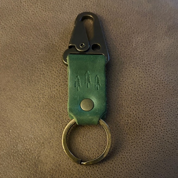 portland leather goods | Accessories | Elegant Green Leather Key Holder ...